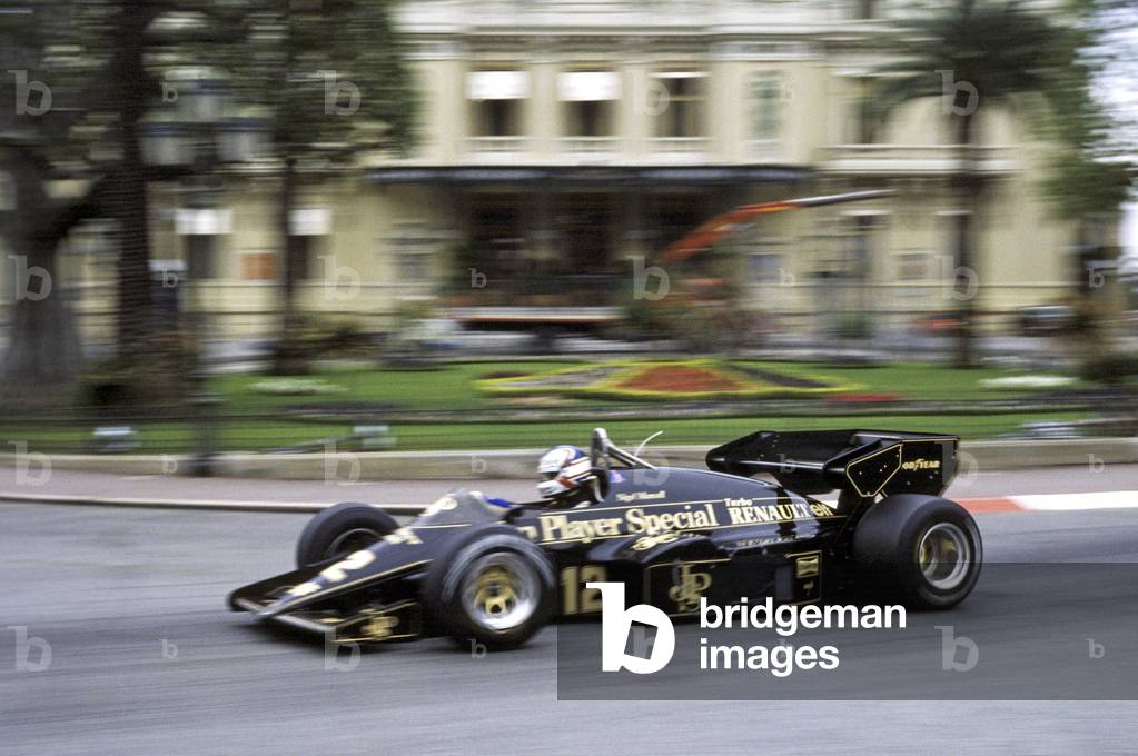 Image of Elio de Angelis driving a Lotus 95T, 1984 (photo)