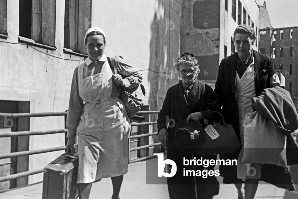 Image of Four years after the end of WW2 the Bahnhofsmission social