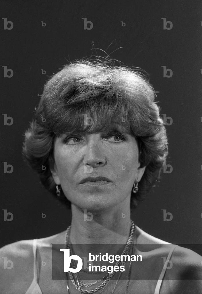 Image of French actress Maria Pacome during the recording of FR3's End