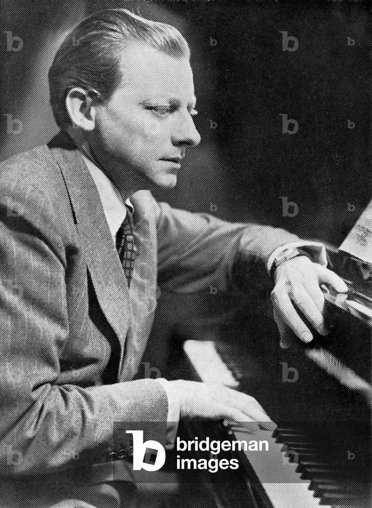 Image of Hans Schmidt- Isserstedt - portrait at piano