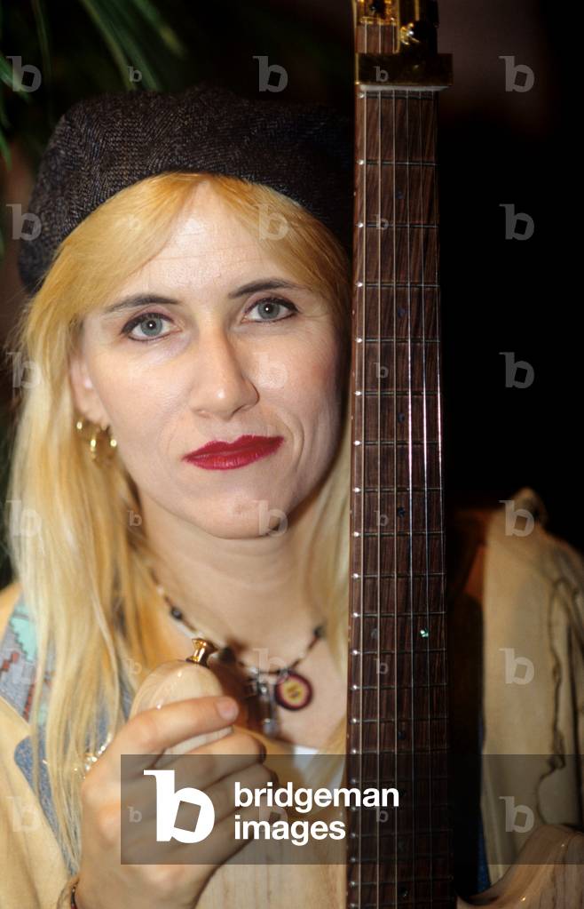 Image of Jennifer Batten, 1990 (photo)