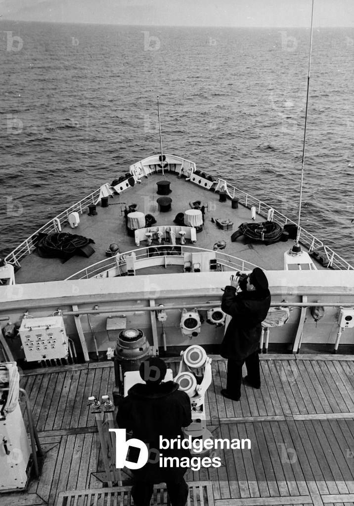 Image of Lenin, Soviet Nuclear-Powered Icebreaker, 1960 (b/w photo)