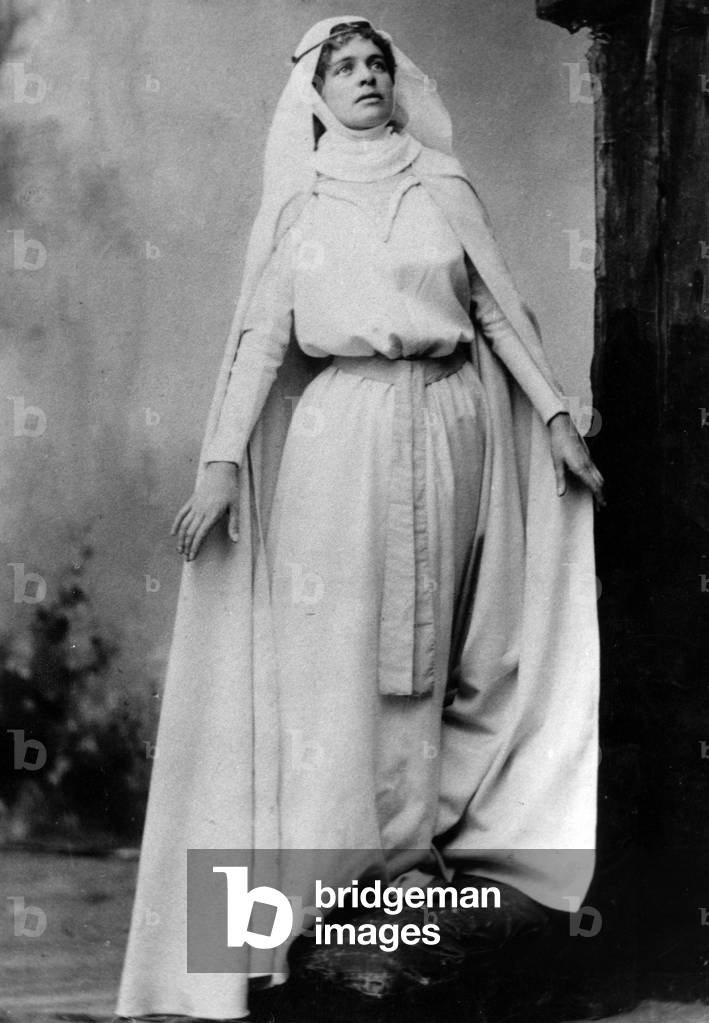 Image of Elisa Wiborg at the Bayreuth Festival, 1886 (b/w photo)
