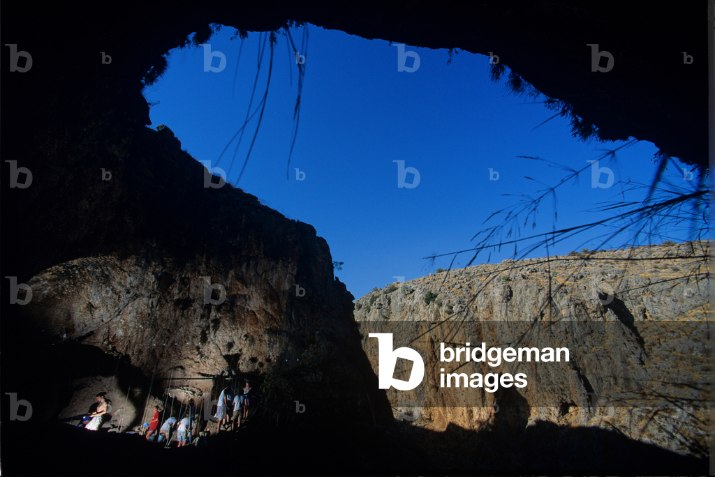 Image of Neandertal; Neanderthal; Israel; Human Evolution; skull, Amud ...