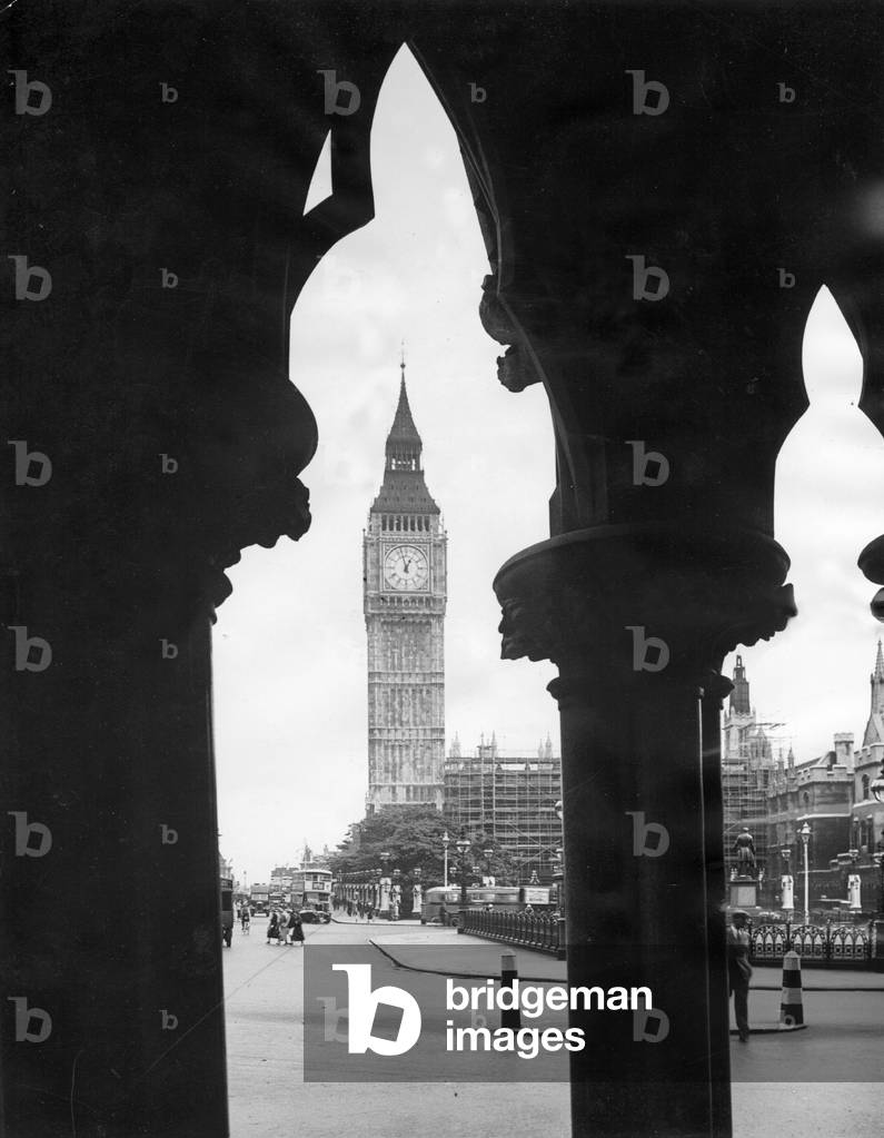 Image of Big Ben in London, 1935 (b/w photo)