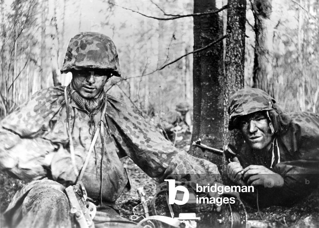 Image of Signal troop of the Waffen-SS in Finland, 1942 (b/w photo)