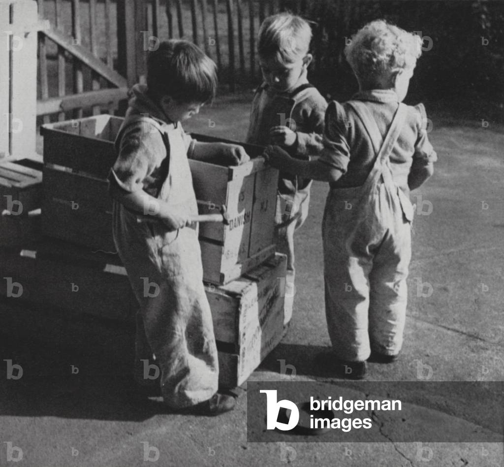 Image of Moving and Growing, Physical Education in the Primary School ...