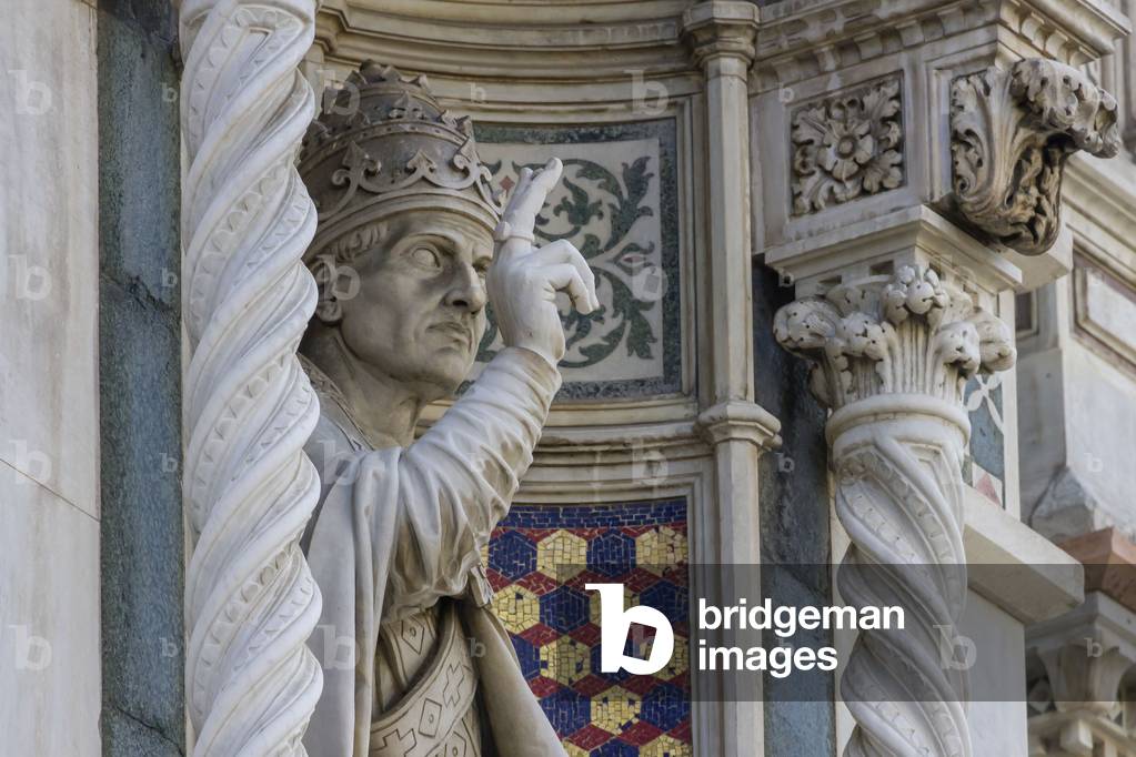 Image of Pope Eugene IV (1383-1447), statue in buttress niche, facade ...