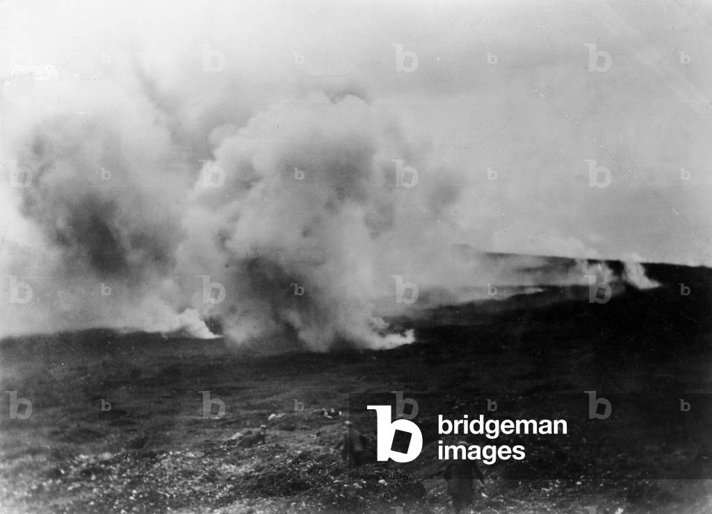 Image of German soldiers using gas, 1918 (b/w photo)