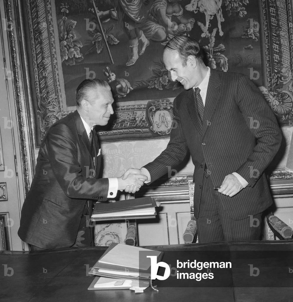 Image of Janusz Burakiewicz et Valery Giscard d'Estaing