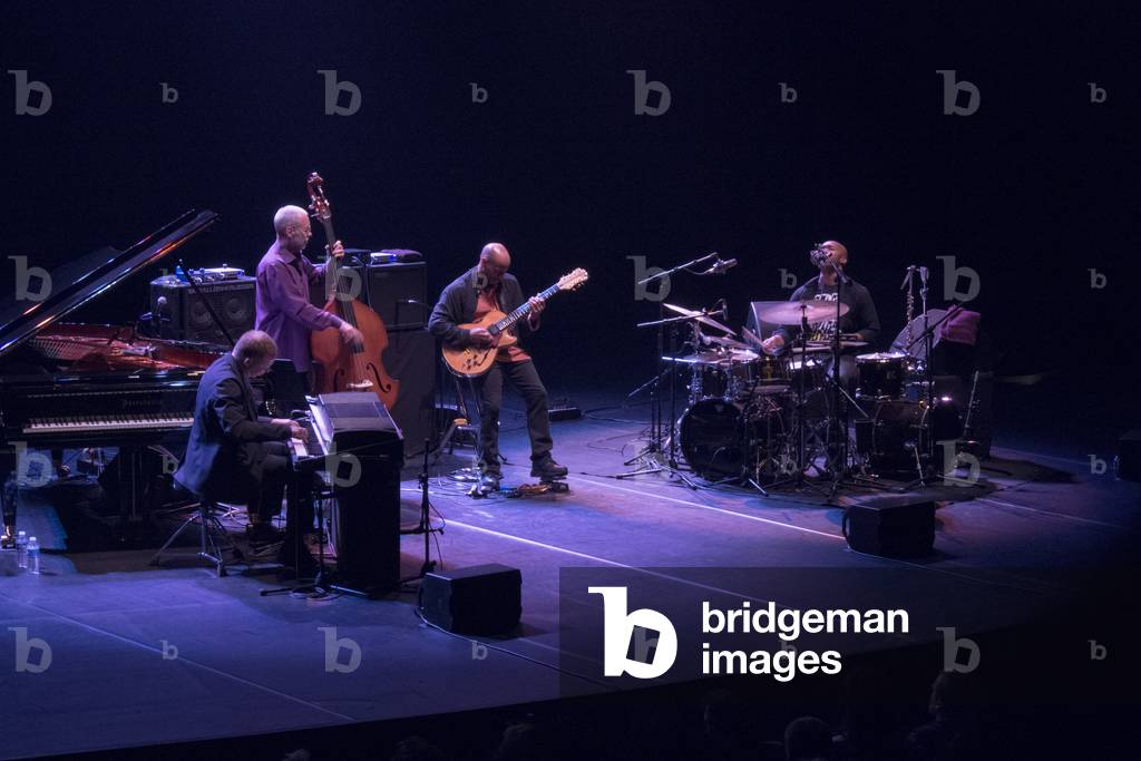 Image of Dave Holland & Prism by Noel, Odile