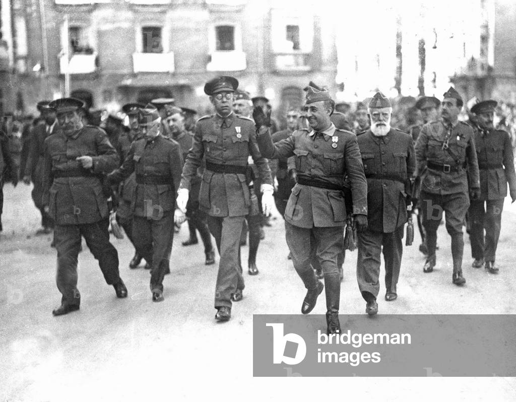 Entry of general Francisco Franco in Burgos, August 1936, during ...