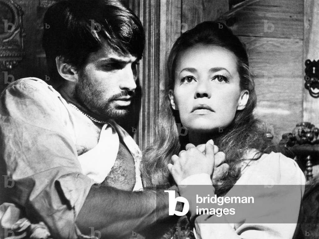 Image of George Hamilton, Jeanne Moreau, on-set of the Film "Viva Maria",