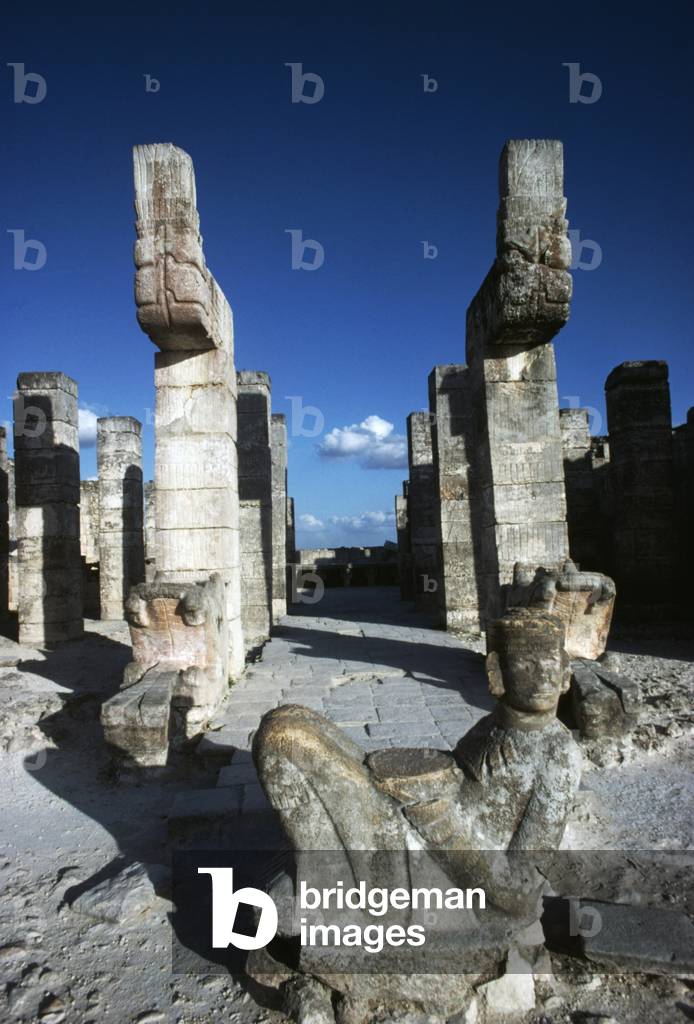 Image of The Temple of the Warriors with the Chac-Mool statue, Chichen