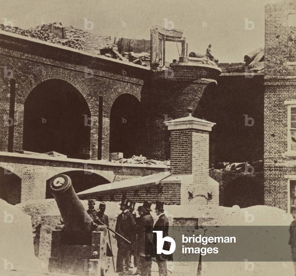 Image of Confederate officials and soldiers in Fort Sumter after its ...
