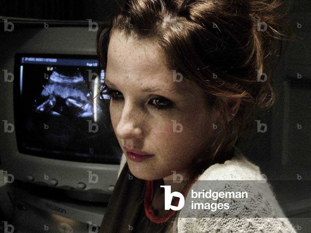 Image of Kelly Reilly, during the filming of 'Puffball' (photo)