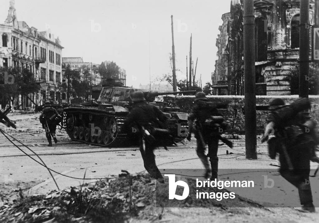 Image of German soldiers and tanks during the battle of Rostov, 1942