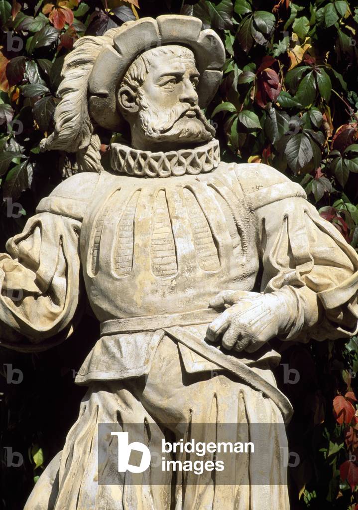 Image of Statue in the gardens of Peles Castle (Castelul Peles), Sinaia.