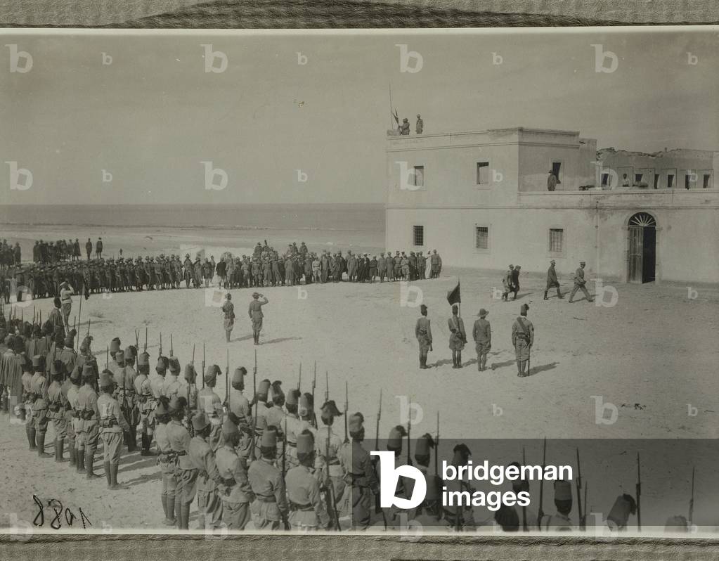 Image of Close-up of an inspection of the Italian Colonial Troups, called