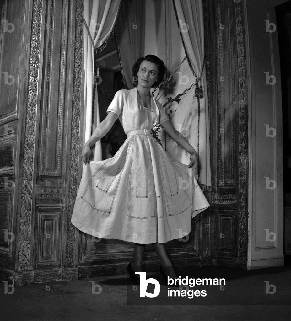 Image of Mode feminine : Alex Maguy (b/w photo)