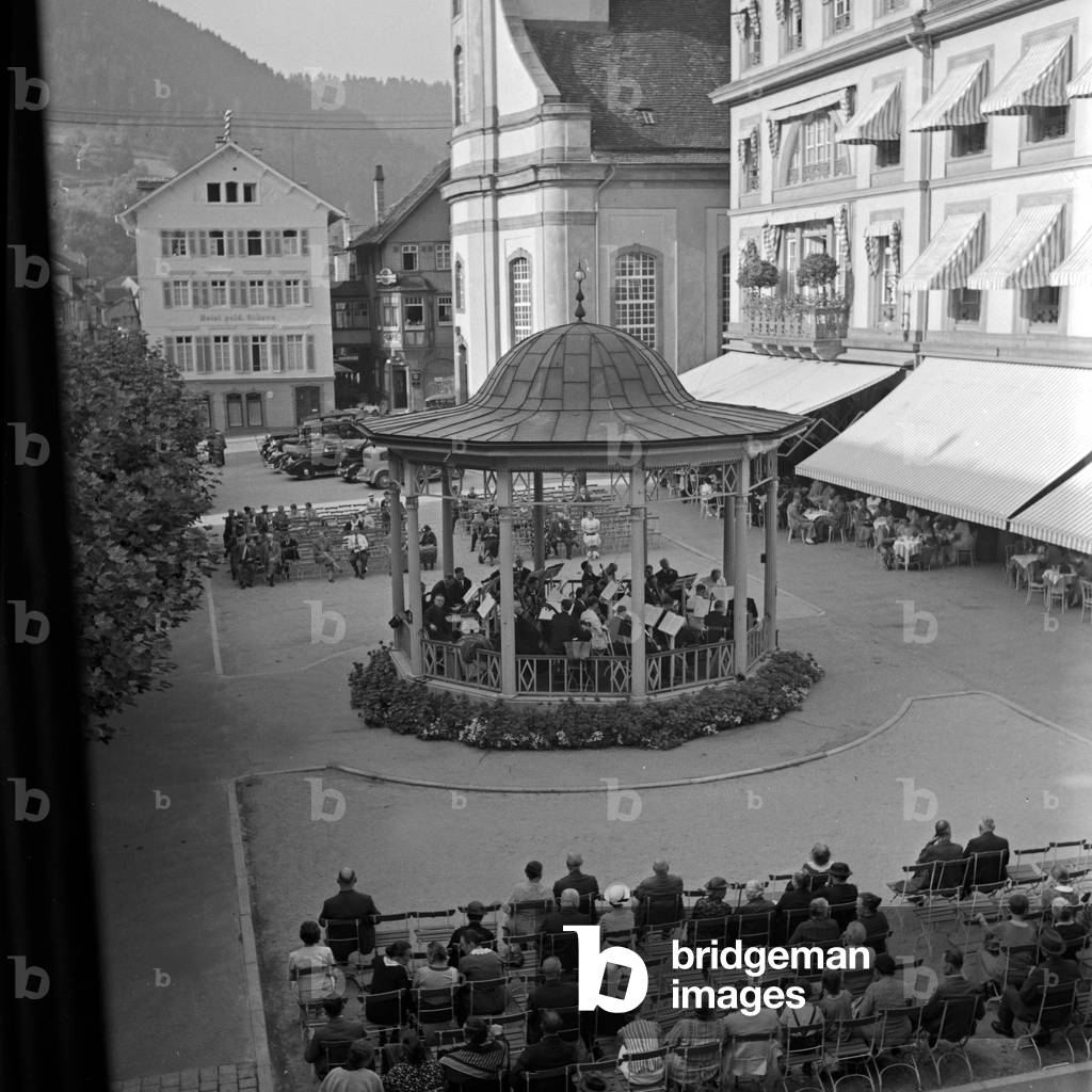 Image of Audience at the concert of the spa orchestra of Wildbad