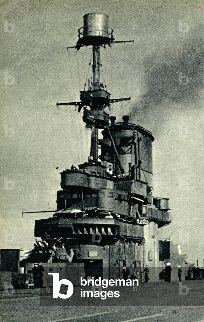 Image of The "Island" - Bridge, mast, crow's nest and funnel on