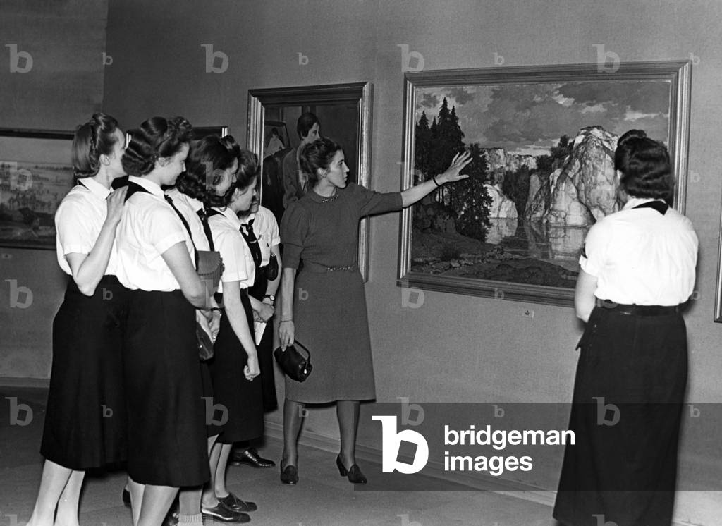 Image of Members of the BDM-Werk Glaube und Schoenheit (BDM-Work, Faith and