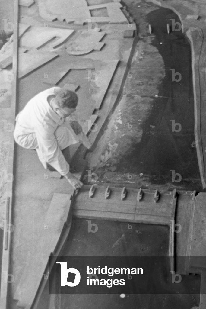 Image of At the river engineering laboratory at Karlsruhe a model of