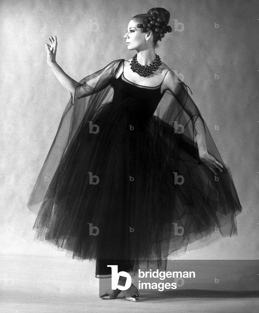 Image of Presentation on February 27, 1963 of fashion by Jacques Heim,