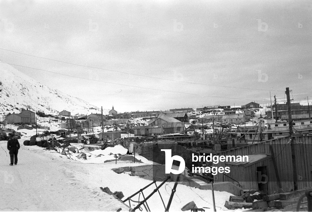 Image of Hammerfest 19460406. The rebuilding of Hammerfest is underway ...