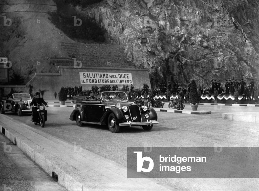 Image of Visit of Benito Mussolini in Genoa, 1938 (b/w photo)