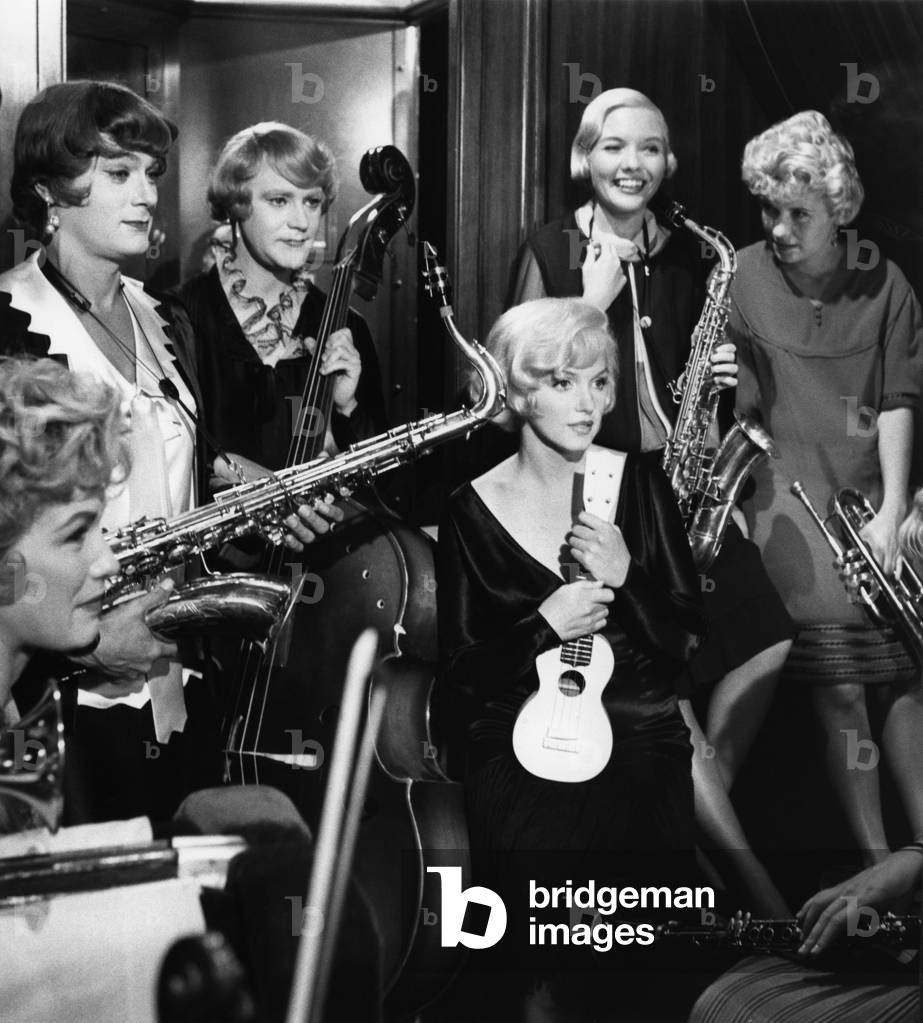 Image of Tony Curtis, Jack Lemmon And Marilyn Monroe, Some Like It