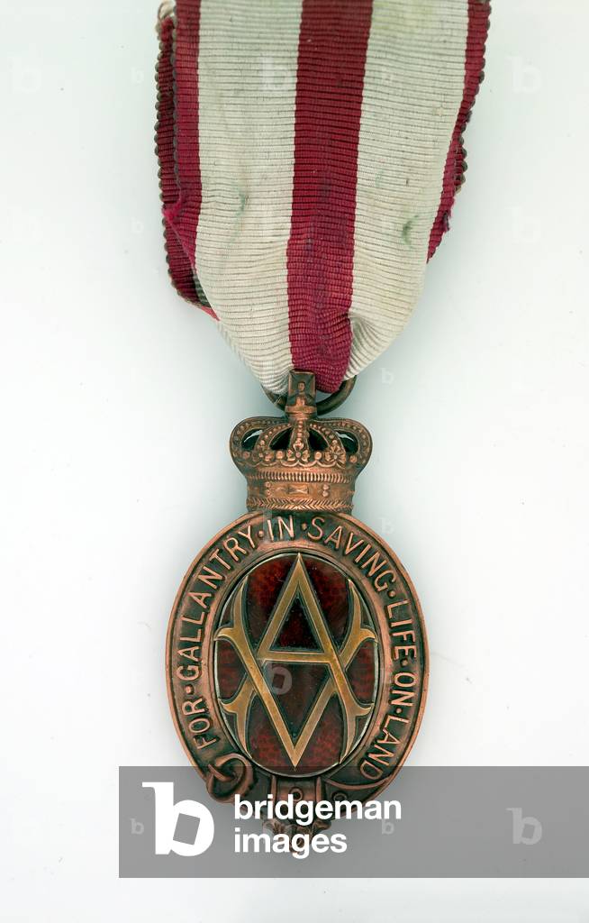Image of Albert Medal awarded to Lieutenant Bernard Ellis, 1/5th ...
