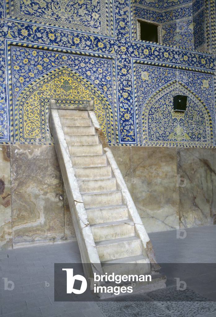 Image of Minbar dans la mosquée Shah (mosquée de l'Imam) (Liste du