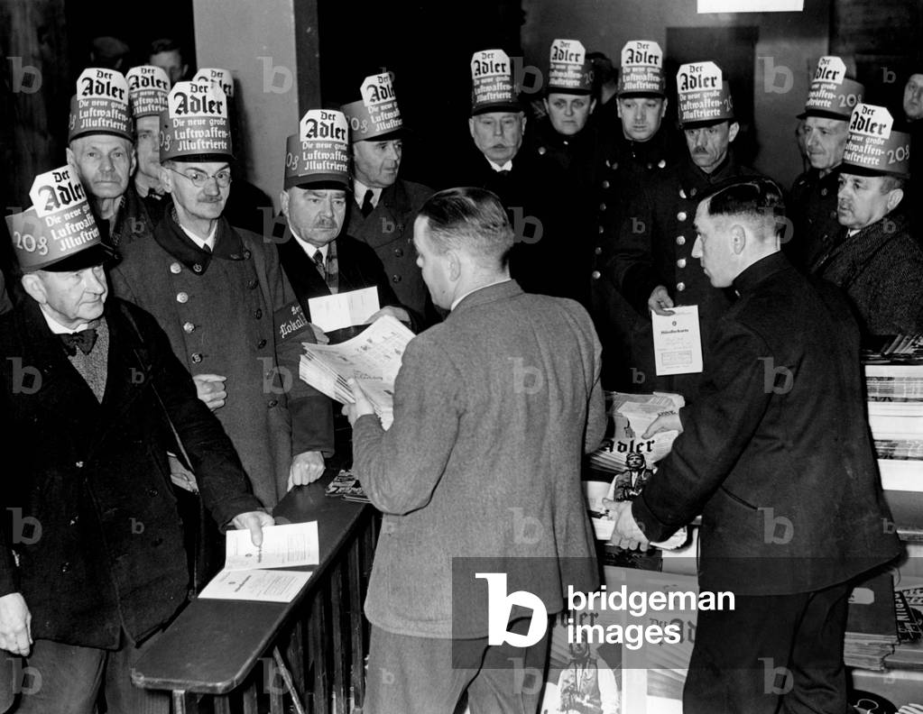 Image of Edition of the new Luftwaffe magazine "Der Adler", 1939 (b/w