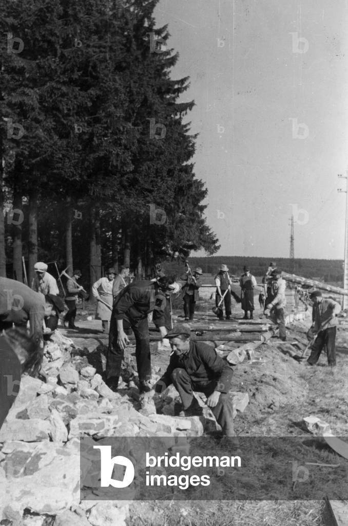 Image of Road construction of the Todt Organization