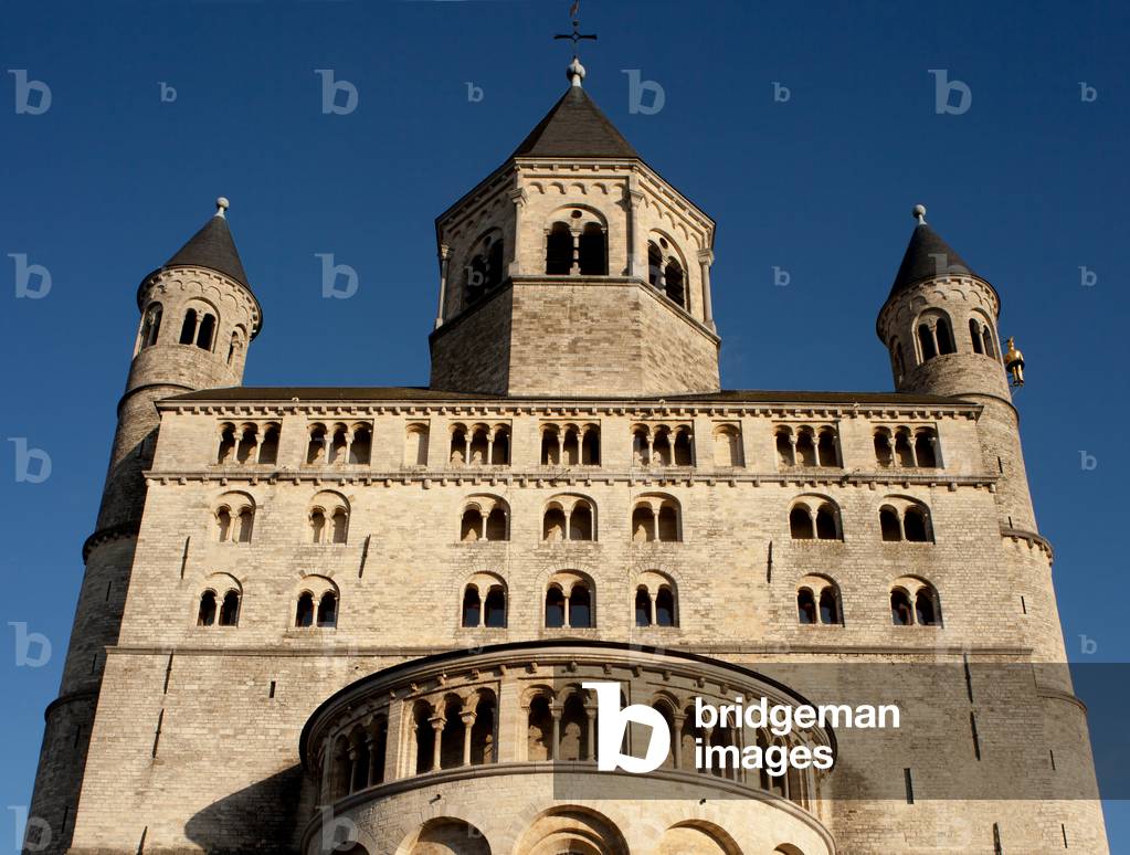 Image of Collegiate church. 1096. Romanesque. Exterior. West façade.