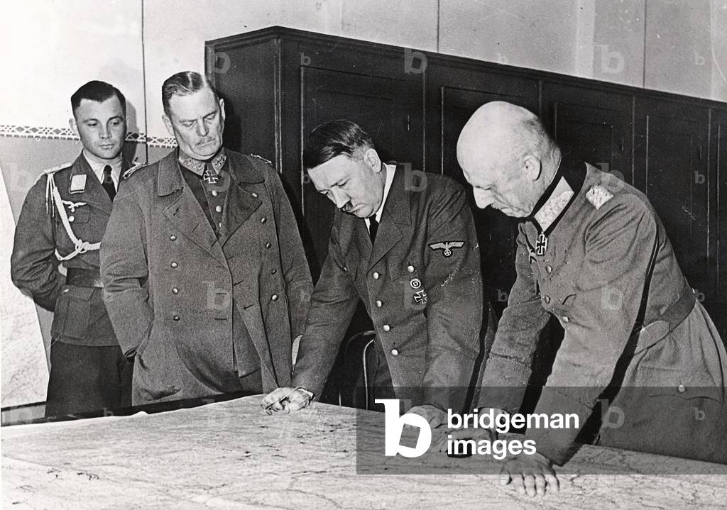 Image of Hitler and Leeb (b/w photo)