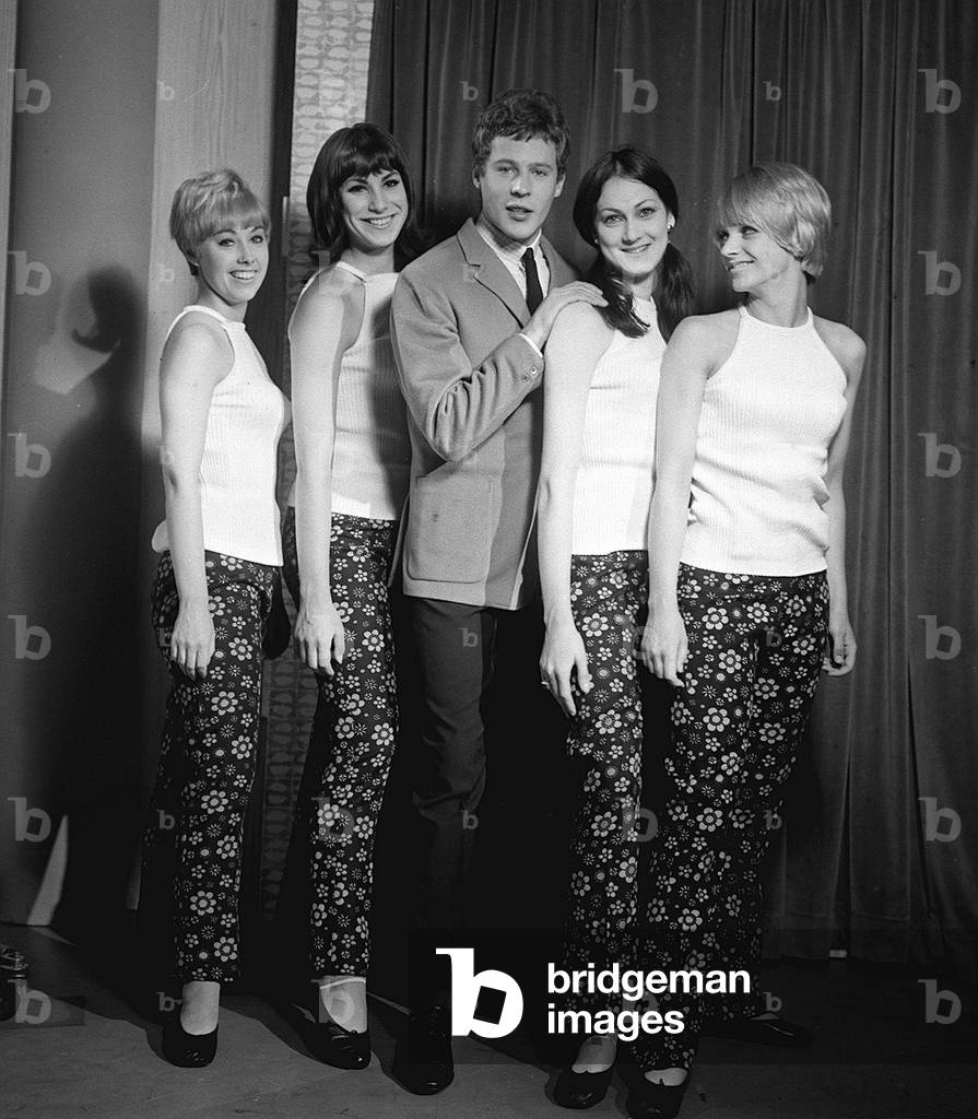 Image of English pop singer Mark Wynter who appears in "Thank Your