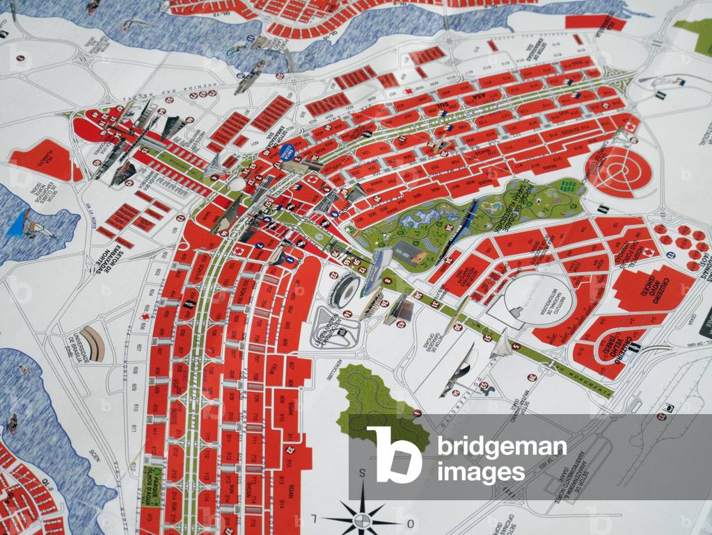 Image of Map of Brasilia: image of an aeroplane (photo)