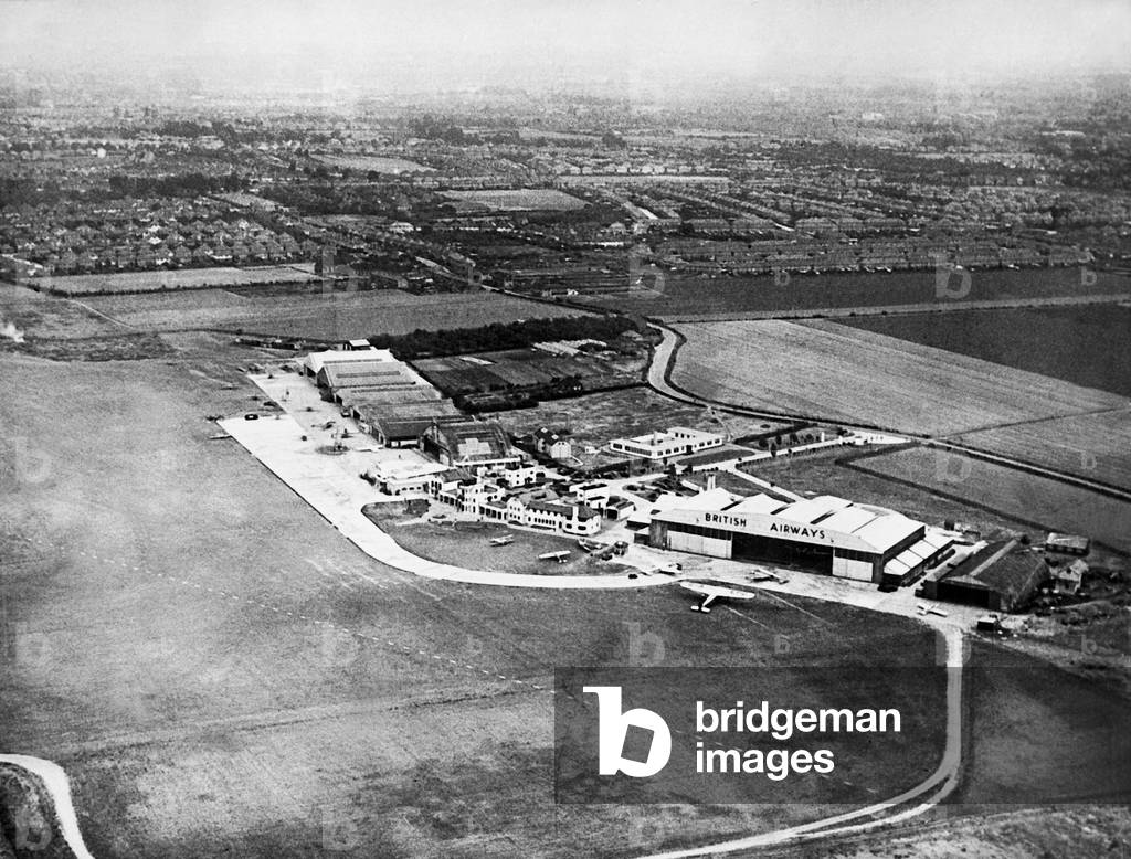 Image of Heston Airport in London (b/w photo)