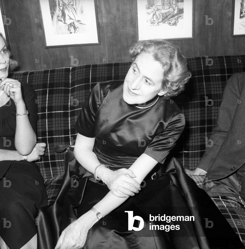 Image of Gianna Manzini seats on a couch