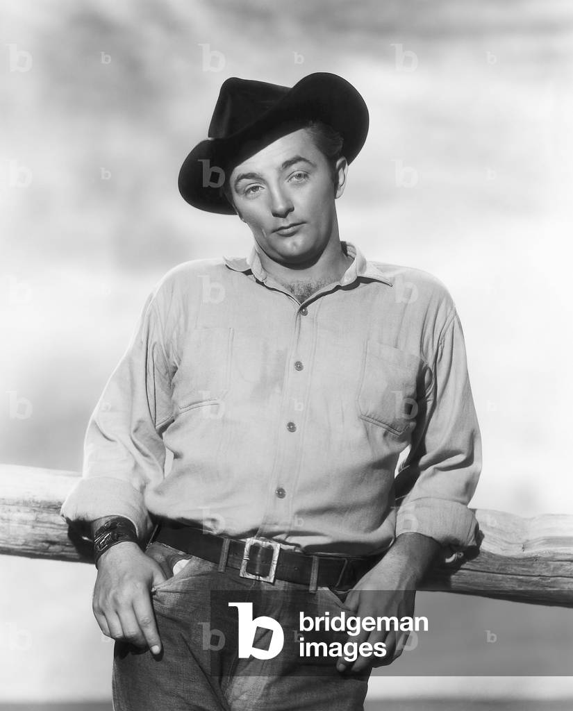 Image of Robert Mitchum, Portrait, on-set of the Film "Pursued" 1947