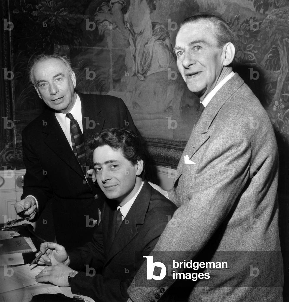 Image of Simon Eine (1St Prize For Modern Comedy) With Maurice Escande