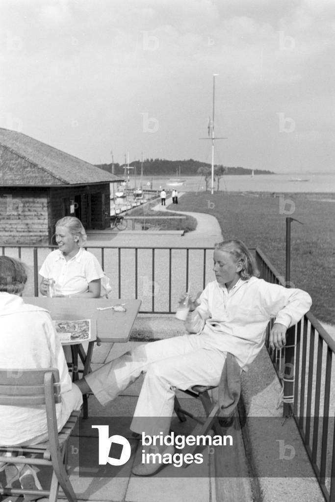 Image of Leisure time after the sailing lessons on the Chiemsee, Germany