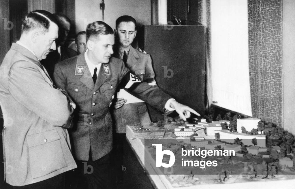 Image of Hitler looks at the architectural model of the Adolf Hitler