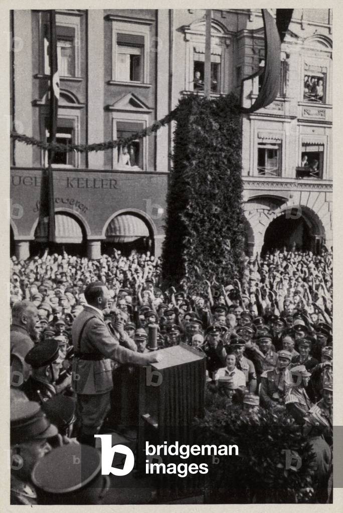 Image of Nazi leader Adolf Hitler giving a speech at the celebrations ...