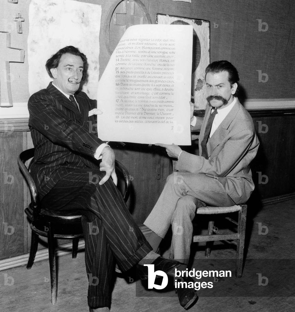Image of Painters Salvadore Dali and Georges Mathieu Meet To Illustrate The
