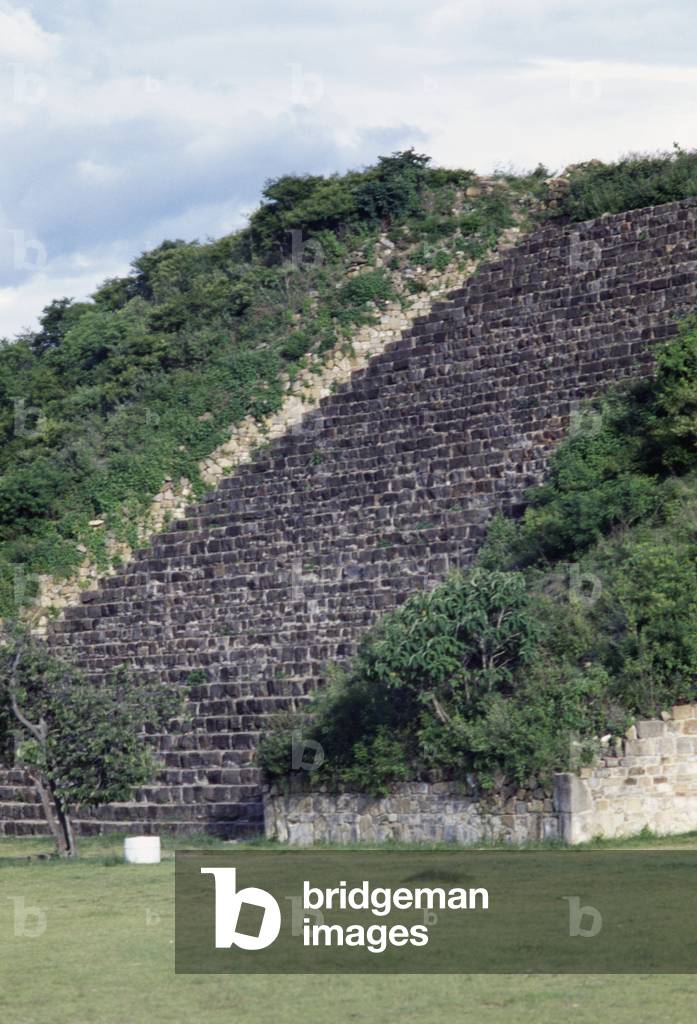 Image of Steps on South Platform, Monte Alban (Unesco World Heritage List,