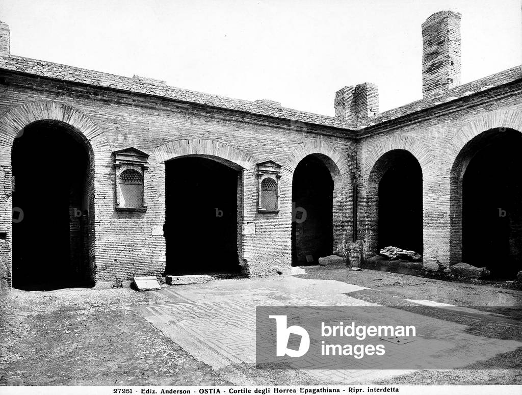 Image of The courtyard of the Horrea Epagathiana in Ancient Ostia